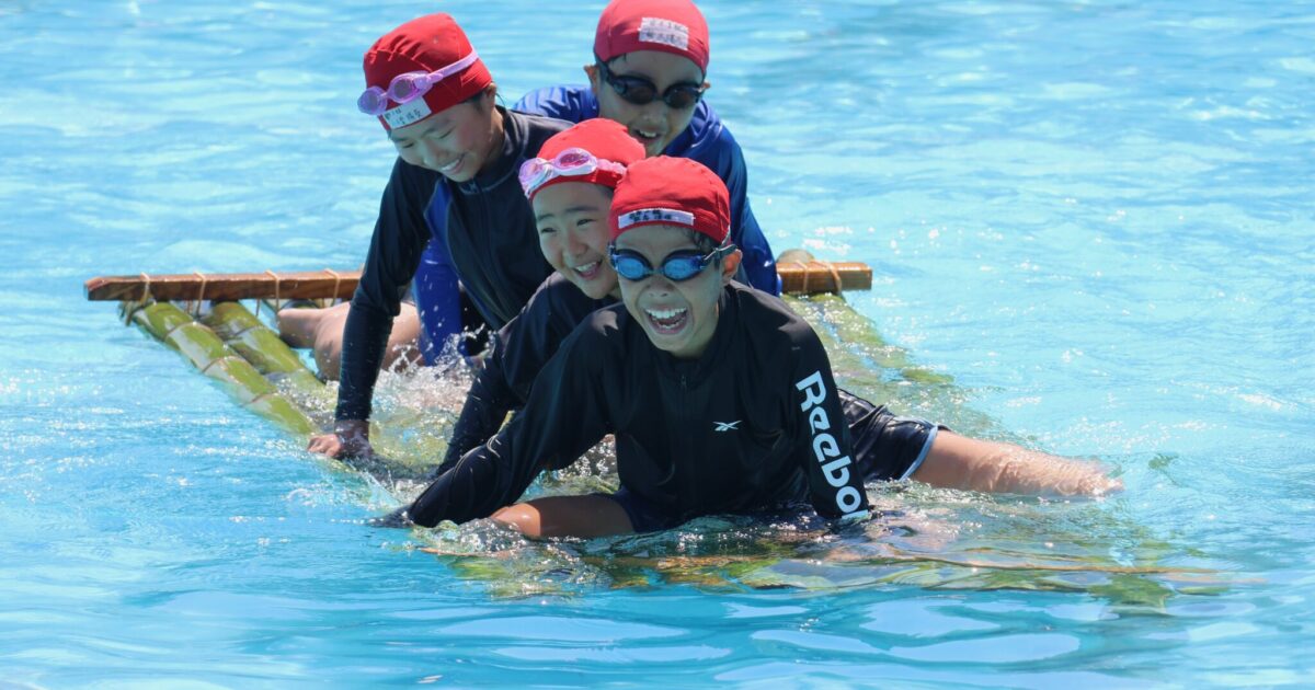 竹林整備⇒学校プールで「いかだ遊び」 飯田市の小学生| 長野県の移住総合WEBメディア「SuuHaa（スーハー）」